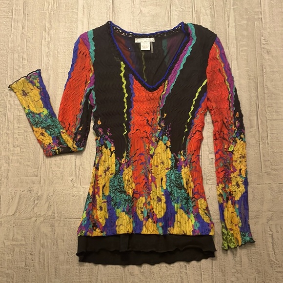 Alberto Makali | Tops | Alberto Makali Multicolor Vneck Long Sleeve ...